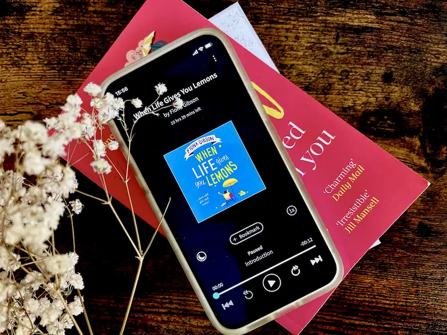 Must-Read British Chick Lit Authors in 2025 – The Creative Muggle